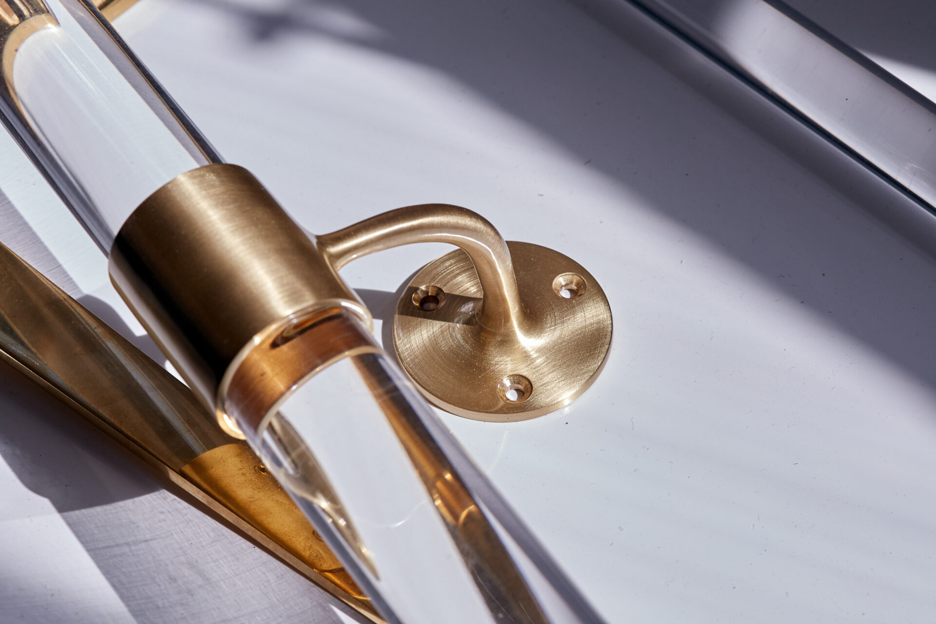 Custom Elegant Lucite Brass Handrail Railing | Luxholdups